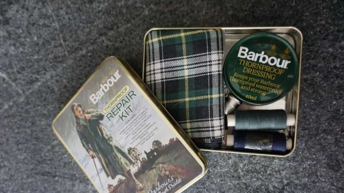 Barbour（バブアー）普段のお手入れ方法と注意点【オイルドジャケットを長く愛用するために】 - uiiu